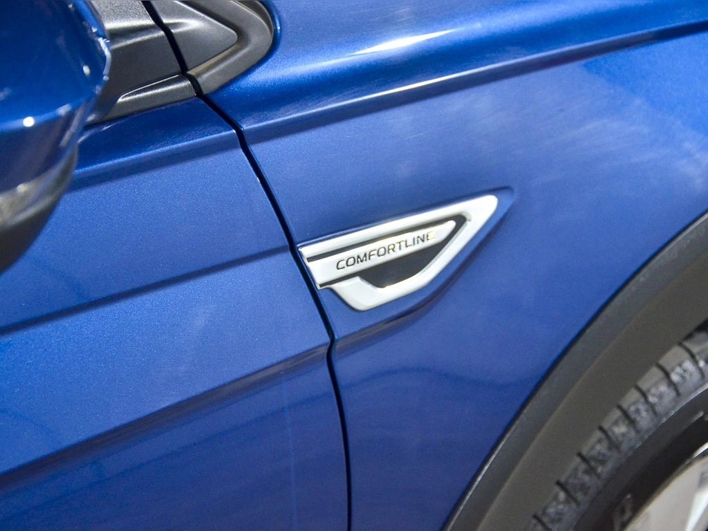 Volkswagen Nivus 1.0 TSI COMFORTLINE 4X2 A año 2025